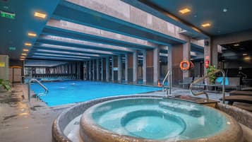 Piscina interior