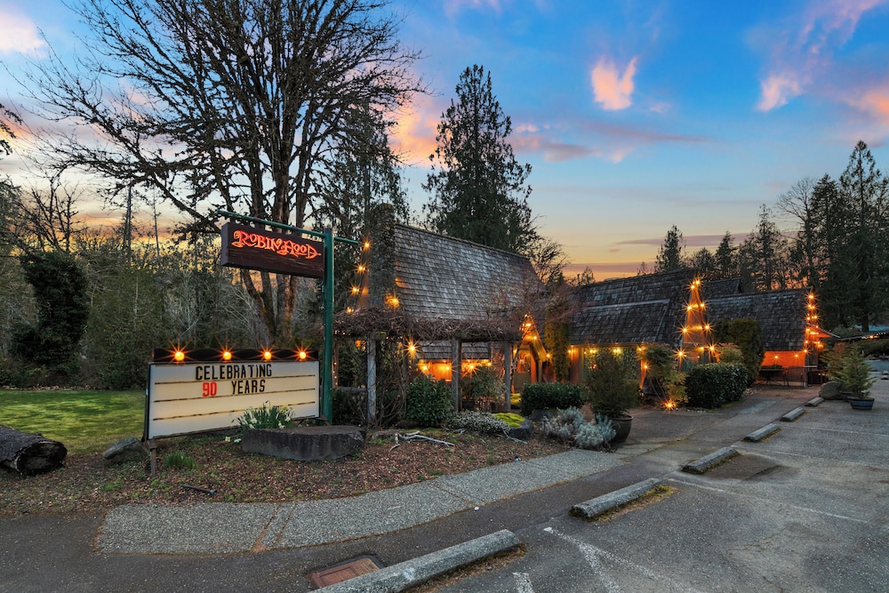 Robinhood Village Resort - Hoodsport, WA