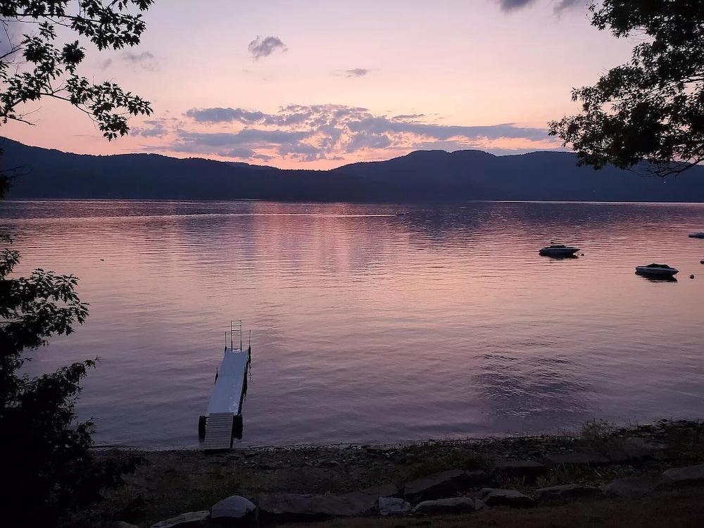 Lakefront w/ large deck, screened porch, dock, private lakefront. Pet ...