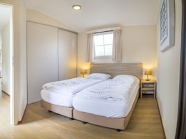 Chalé | 1 quarto, com mobília individualizada, roupa de cama fornecida 