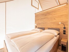 Barraca | 3 quartos, individualmente mobiliados, roupa de cama