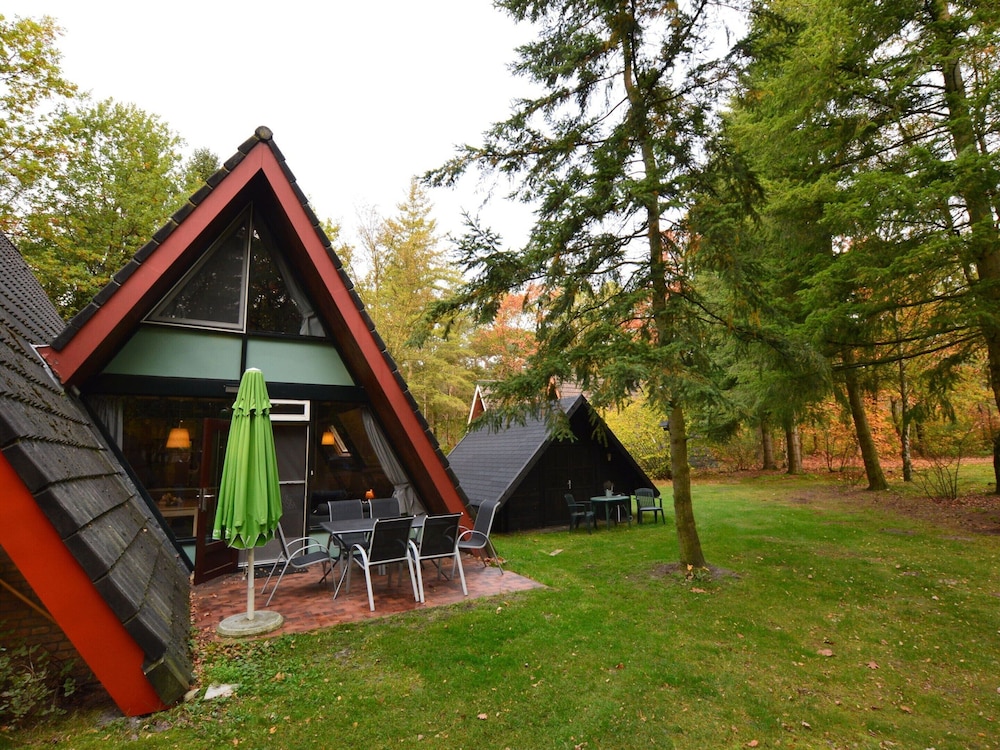 Attractive Holiday Home On A Car-free Park - Weert
