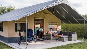 Tenda | Exterior
