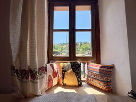 Quarto casal standard, vista para a baía | Roupas de cama premium, individualmente decorados