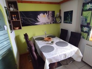 Apartamento | Restaurantes