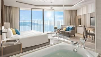 Quarto Duplo Executivo, banheira, vista para o oceano | Casa de banho | Um secador de cabelo, roupões, chinelos, um bidé