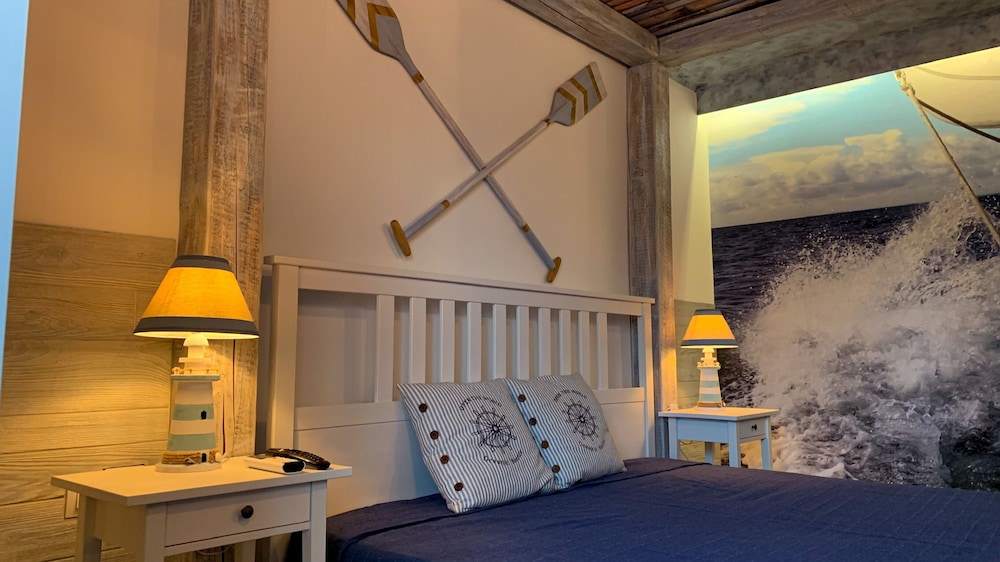 Zen Serenity In The Heart Of Tihany - Tihany