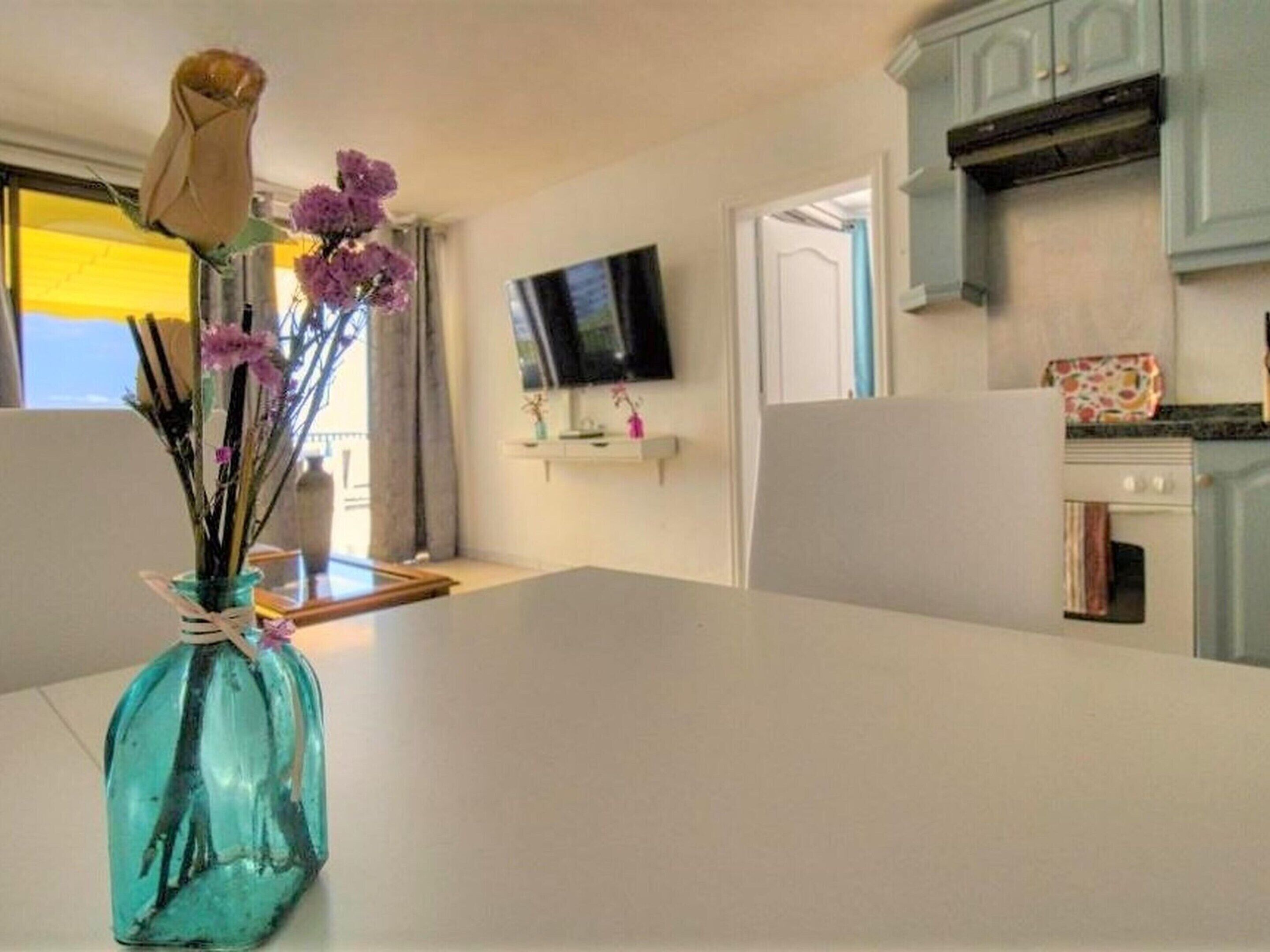 Apartamento | Cozinha privada | Uma torradeira 