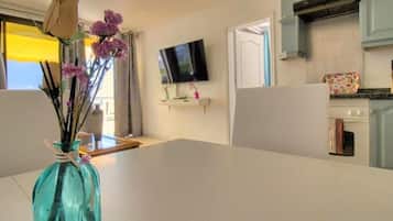 Apartamento | Cozinha privada | Uma torradeira