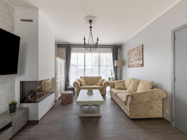 Modern Villa W/ Private Yard - Middelkerke