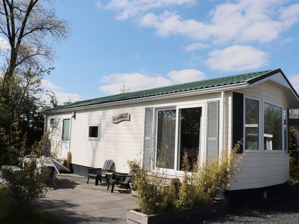 Cottage In Grou With Water Sports Access - Friesland