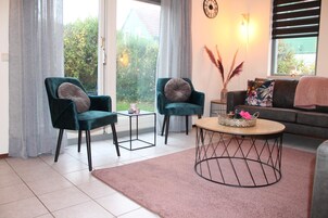 Casa | 4 quartos, individualmente mobiliados, roupa de cama