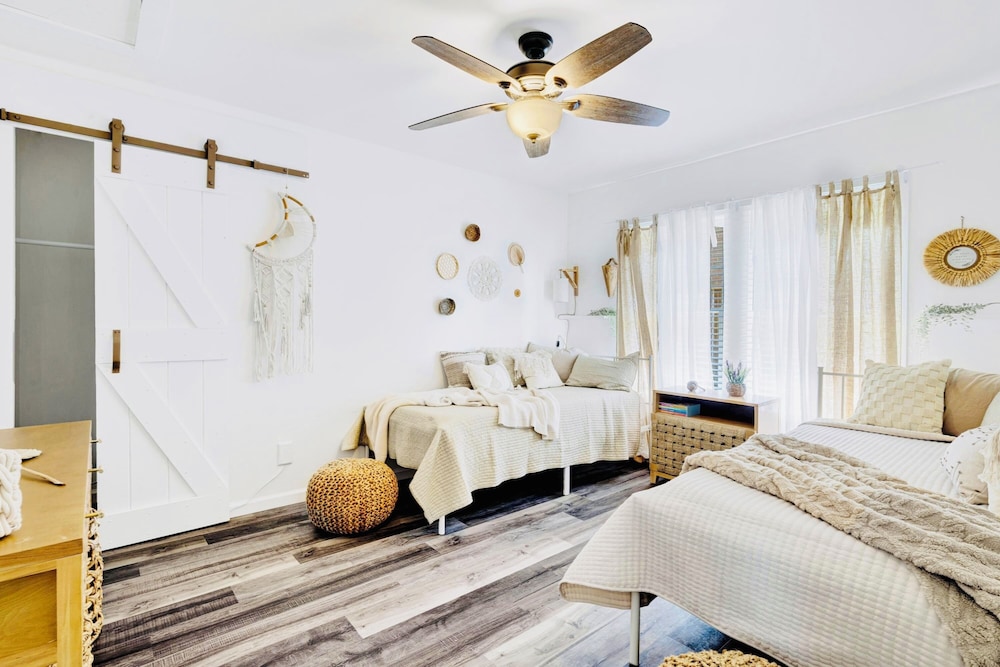 #Bohosleek: King Bed W/ Spa Shower & Park Views- Near Downtown & Top Golf & Bjcc - Birmingham, AL