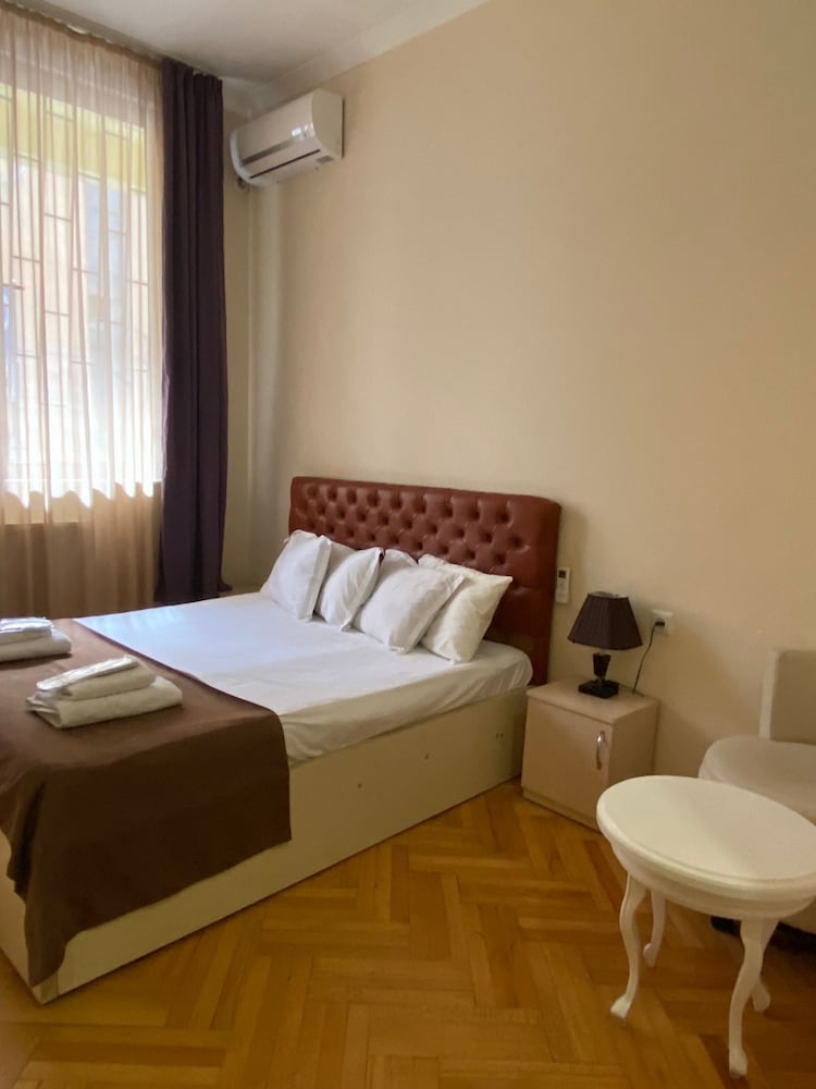 Balcony Hotel - Tbilisi