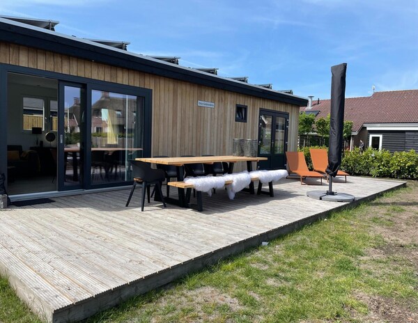 Chalet By Water In Idskenhuizen Recreation Park - Friesland