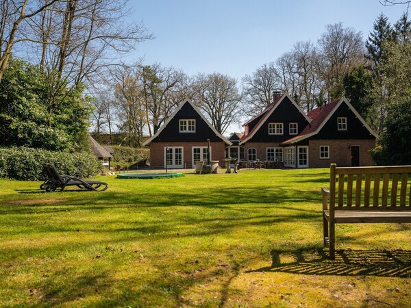 Group House In Twente With Hot Tub - Enschede
