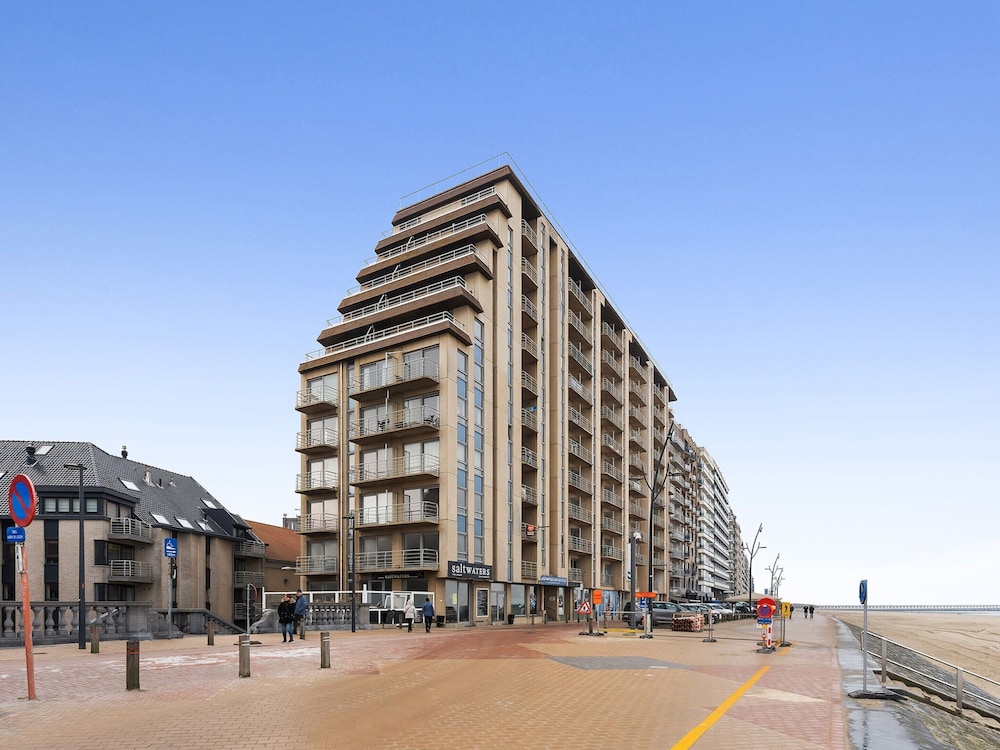 Spacious Studio Near Seafront - Blankenberge