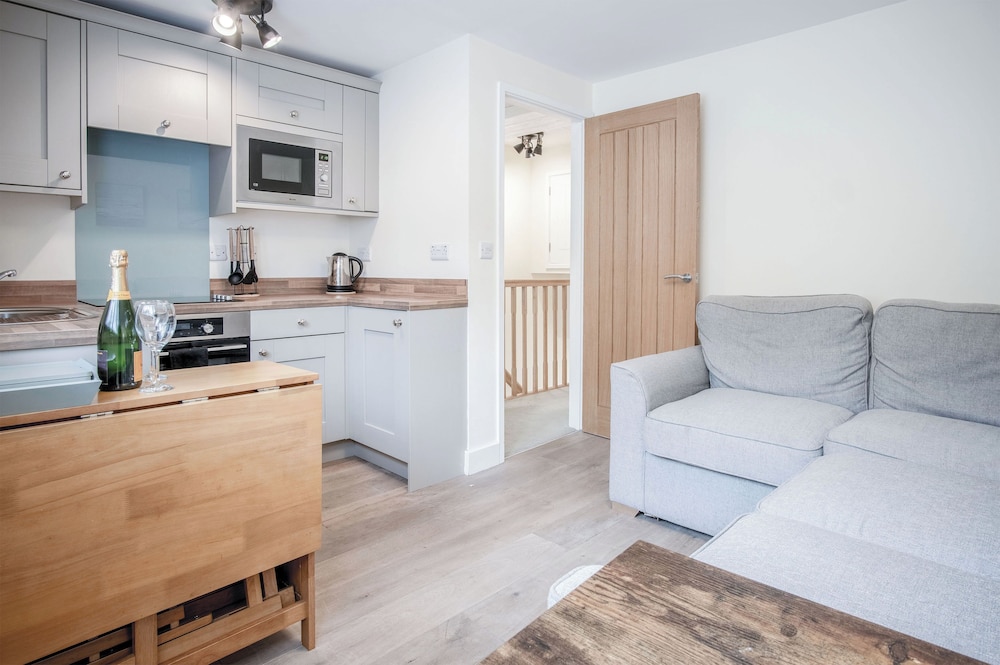 Dolphin - 2 Bedroom Apartment - Saundersfoot - Saundersfoot