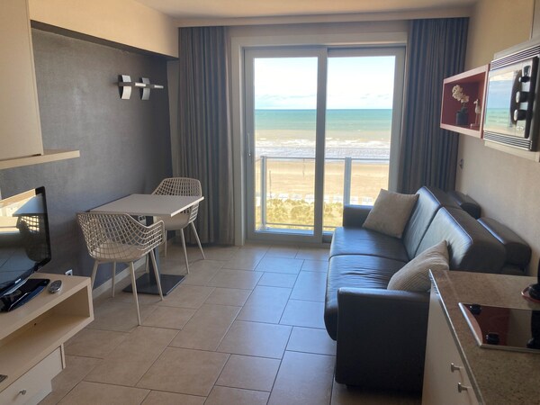 Apartment In Nieuwpoort By The Beach - Nieuport