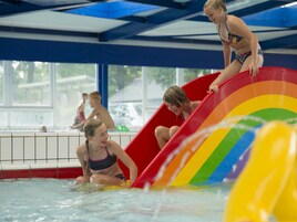 Tenda | Piscina | Piscina exterior, uma piscina aquecida