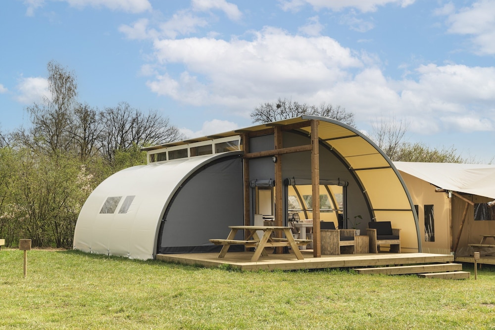 Glamping With Private Sanitary Facilities - Overijssel