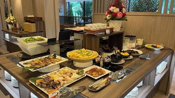 Buffet de pequeno-almoço