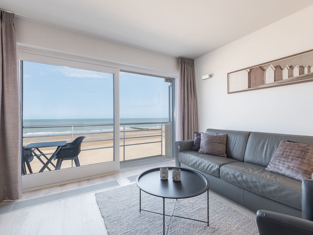 Studio On 4th Floor For Family - Middelkerke