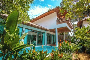 Ocean Pool Villa | Minibar grátis, cofre no quarto, cortinas/cortinados opacos