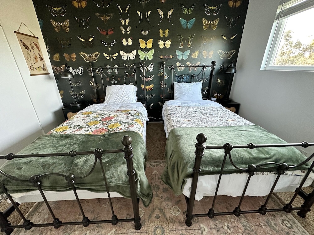 Bay Area Bliss: Cozy Family Condo In The Heart Of Hayward Hills Close To Csueb. - Hayward, CA