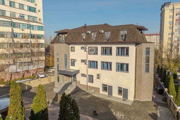 Duo Hotel By Futuro - Biskek