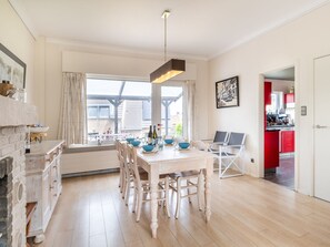 Vila | Cozinha privada | Micro-ondas, chaleira elétrica, torradeira