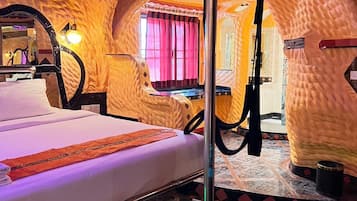 1 quarto, camas de colchão viscoelástico, cofre no quarto
