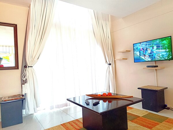 Best Location 1-bed Apartment In Harare - Harare