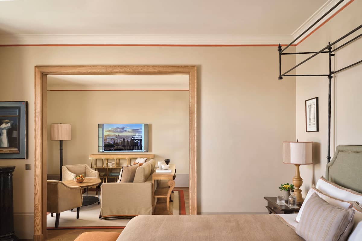Suíte, 1 cama King (Fiore) | 1 quarto, roupas de cama premium, frigobar, cofres nos quartos