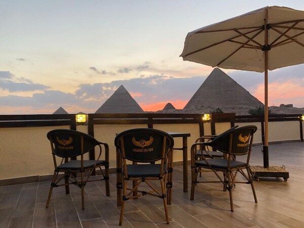 Pyramids Era View - Egypte