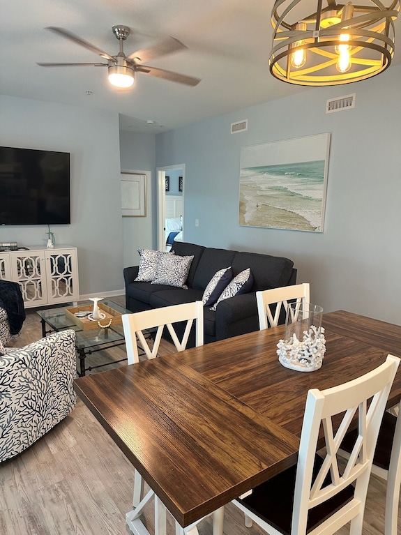 Pool And Pickleball! Perfectly Located 1st Floor Condo, Close To Everything - Oak Island, NC