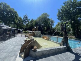 Bangalô | Piscina | Piscina externa