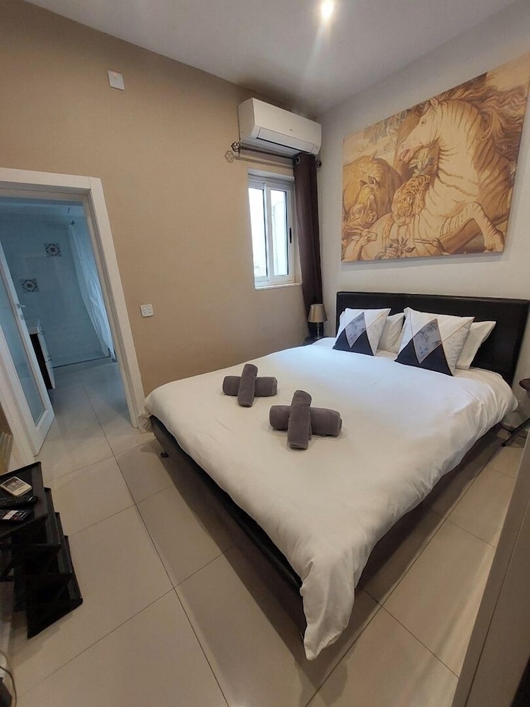 Cozy 1br Apartment - Center Of Valletta - La Valeta