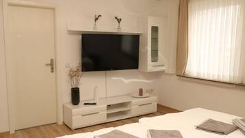 Apartamento | 1 quarto, com mobília individualizada, roupa de cama fornecida