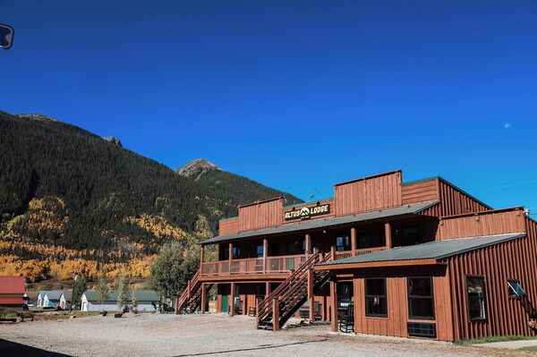 Altus Lodge - Silverton, CO