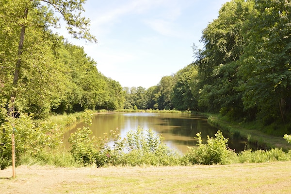 Nature Retreat By The Lakes - Philippeville