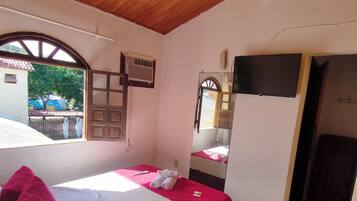 Quarto casal ou duplo standard | Wi-Fi de cortesia, roupa de cama