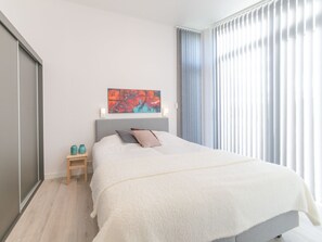 Casa | 2 quartos, individualmente mobiliados, roupa de cama