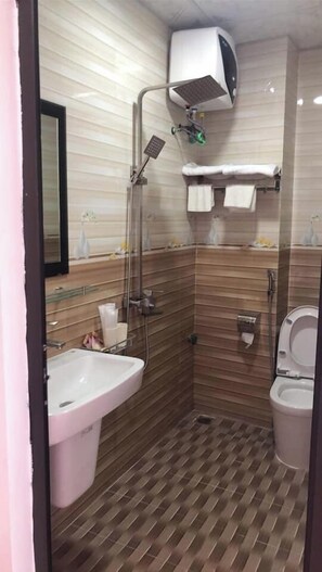 Quarto Standard | Casa de banho