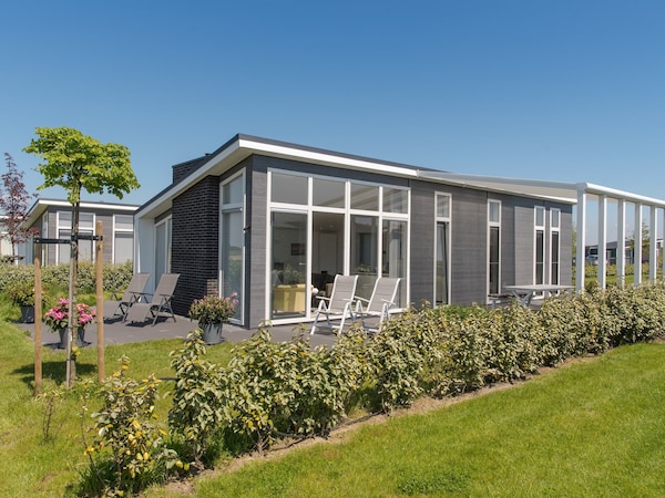 Scenic Stay W/ Terrace - Wemeldinge