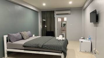 Quarto Duplo Standard | Secretária, Wi-fi grátis, roupa de cama fornecida