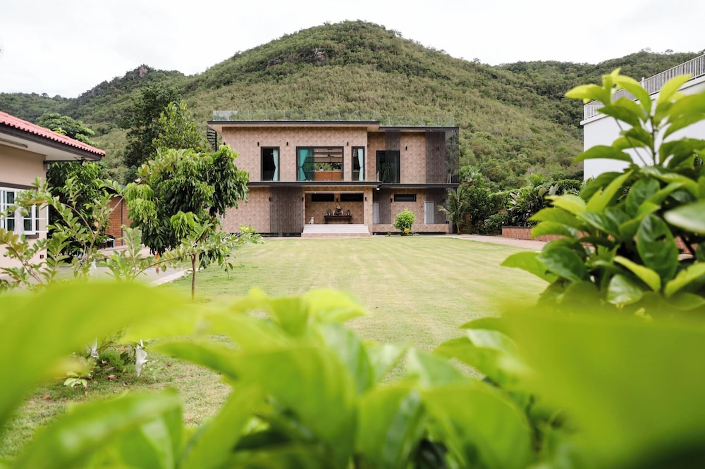 Tiger House River Kwai - Kanchanaburi