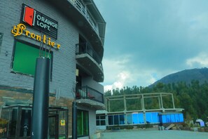 Fachada da propriedade