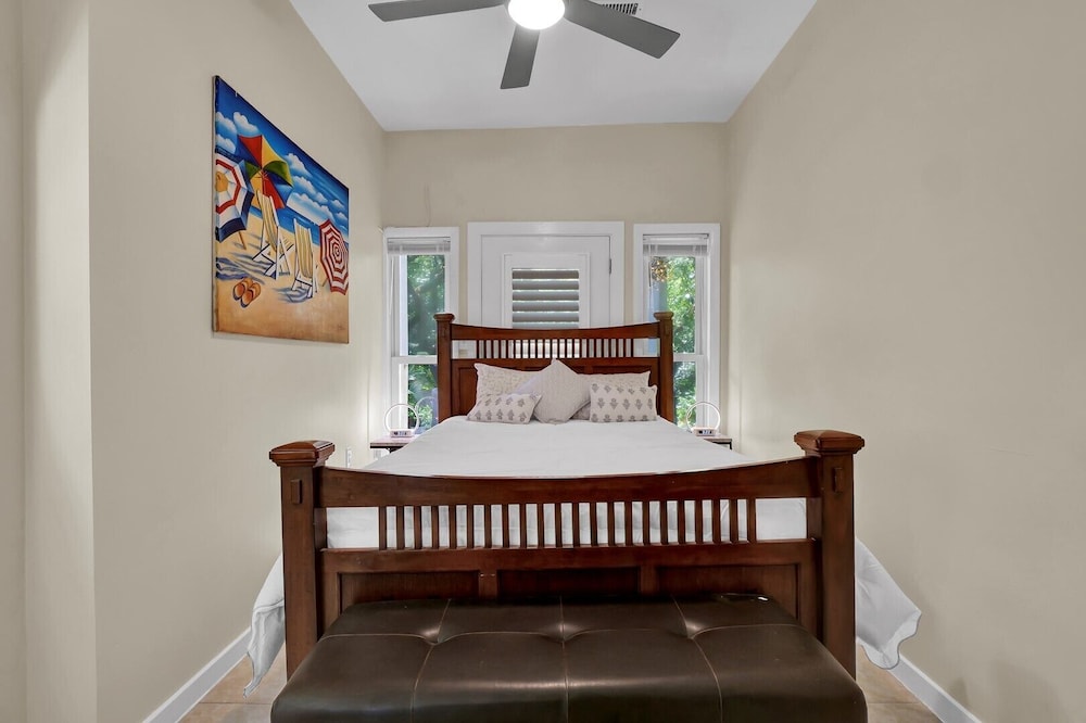Higher Altitude | Cozy Downstairs Apt. Close To The Beach In Surf City, Nc - Surf City, NC