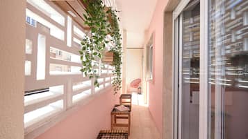 Apartamento, 2 quartos | Varanda